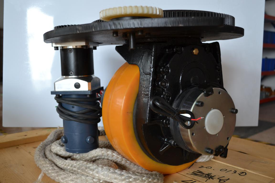 750W DC Motor - Horizontal Drive Wheel Assembly for Tractors