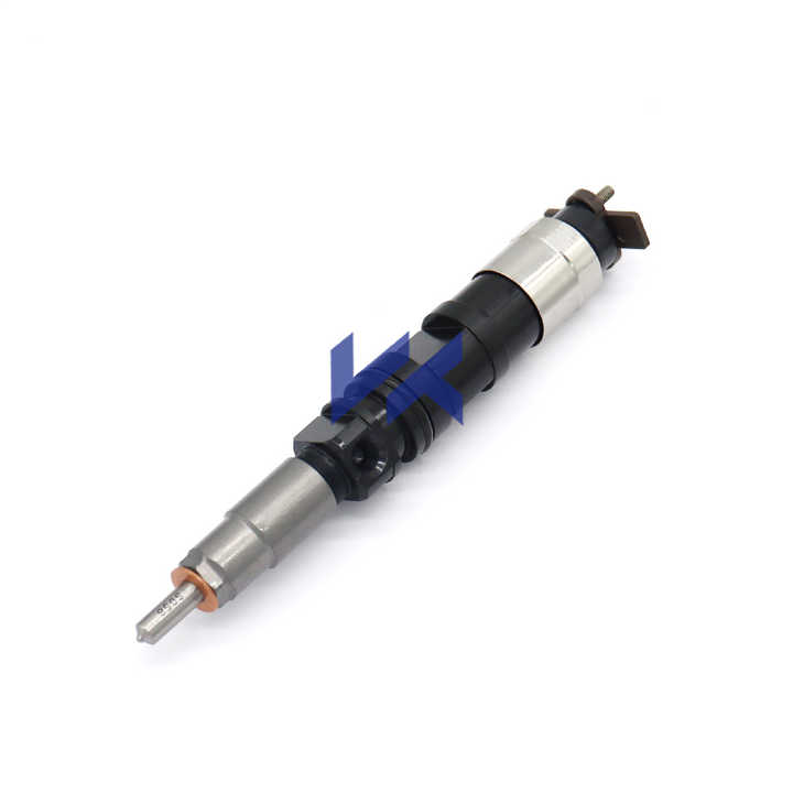 Common Rail Injector 095000-7560 RE518726 RE524361 RE535961 SE501936 ...