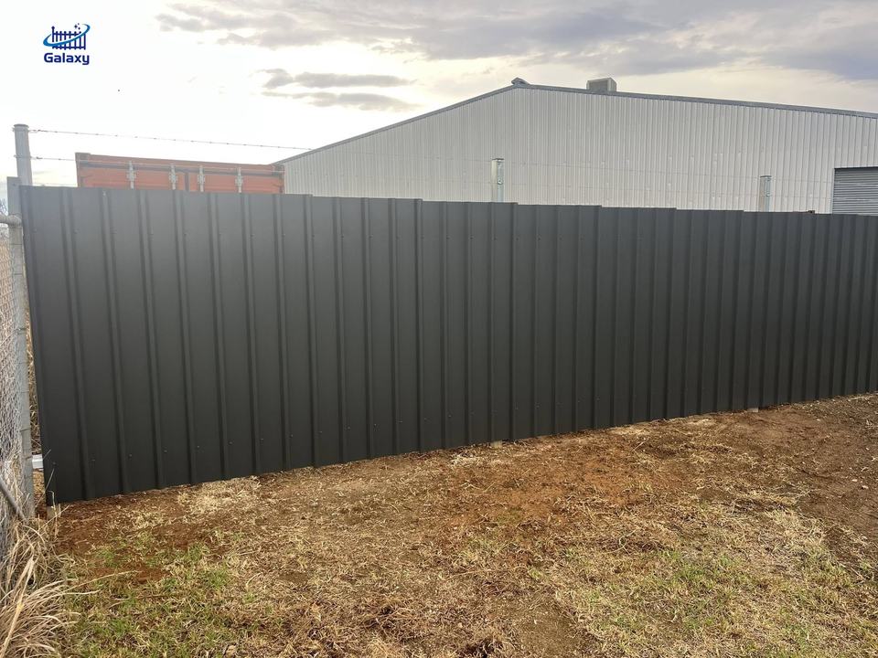 Low Costs Fast Install Simple Temporary Fence Monument Colorbond with 2 ...
