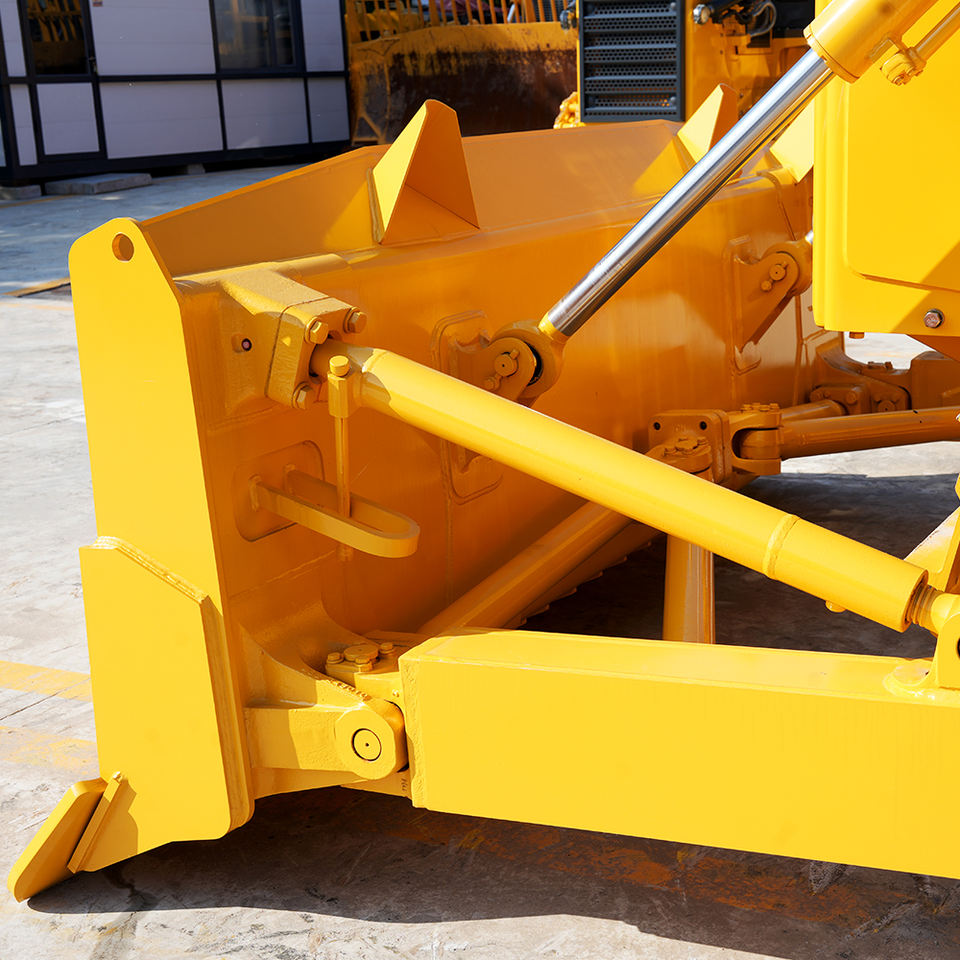 Industrial Grade Crawler Bulldozer for Earthmoving Land Leveling and ...