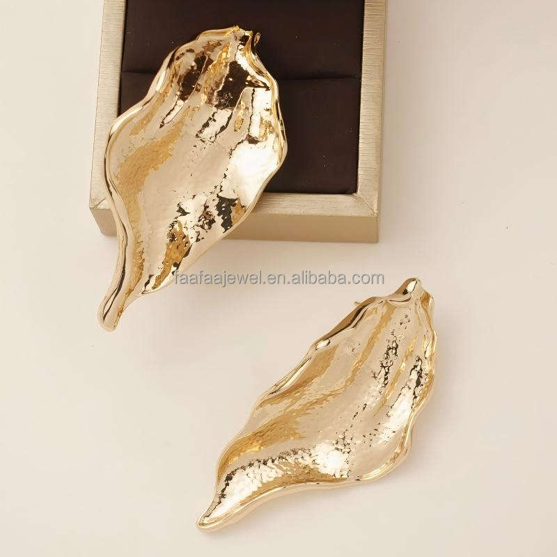 Alloy Electroplated Pendant Earrings Fashion Jewelry with Irregular ...