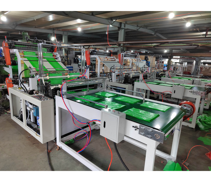 High-capacity Plastic Bag Cutting Machine with Auto Conveyor