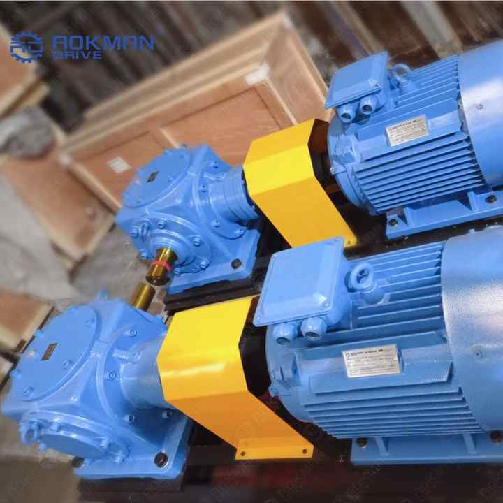 T Series Bevel Gear Units Reducer 540rmp 30HP T Series 1: 3 Gearbox ...