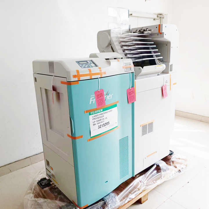 FUJI FILM 500 FRONTIER LP5000 - Laser Photo Printer Minilab