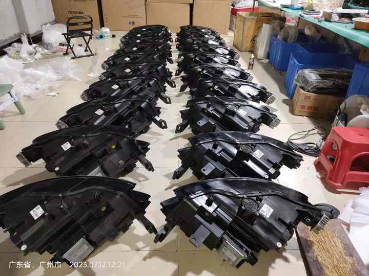 Volkswagen ID6 LED Front Lighting System - Original Accessories