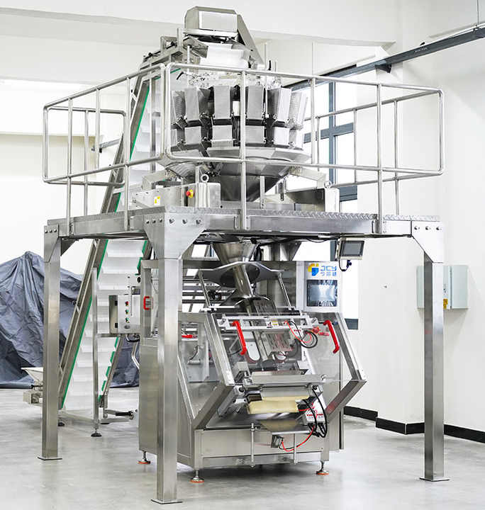 Automatic VFFS Bag Vegetable Sausage Packaging Machine Meatball Food ...