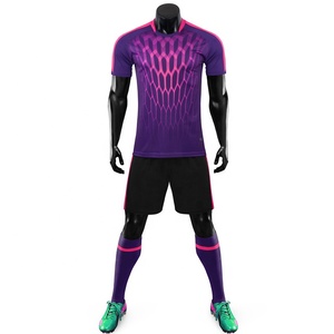 Venta al por mayor de uniformes de futbol morados para jugar sin ...