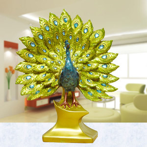Elegant Peacock Sculptures - Artistic Garden Decor