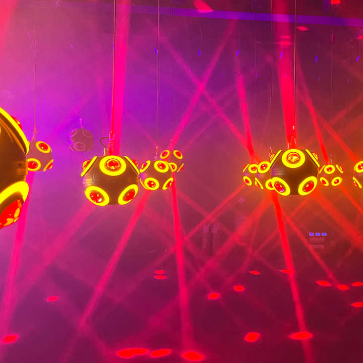 Yifa Good Design LED Lifting Ball Kinetic Ball Kinetic Light up Down ...