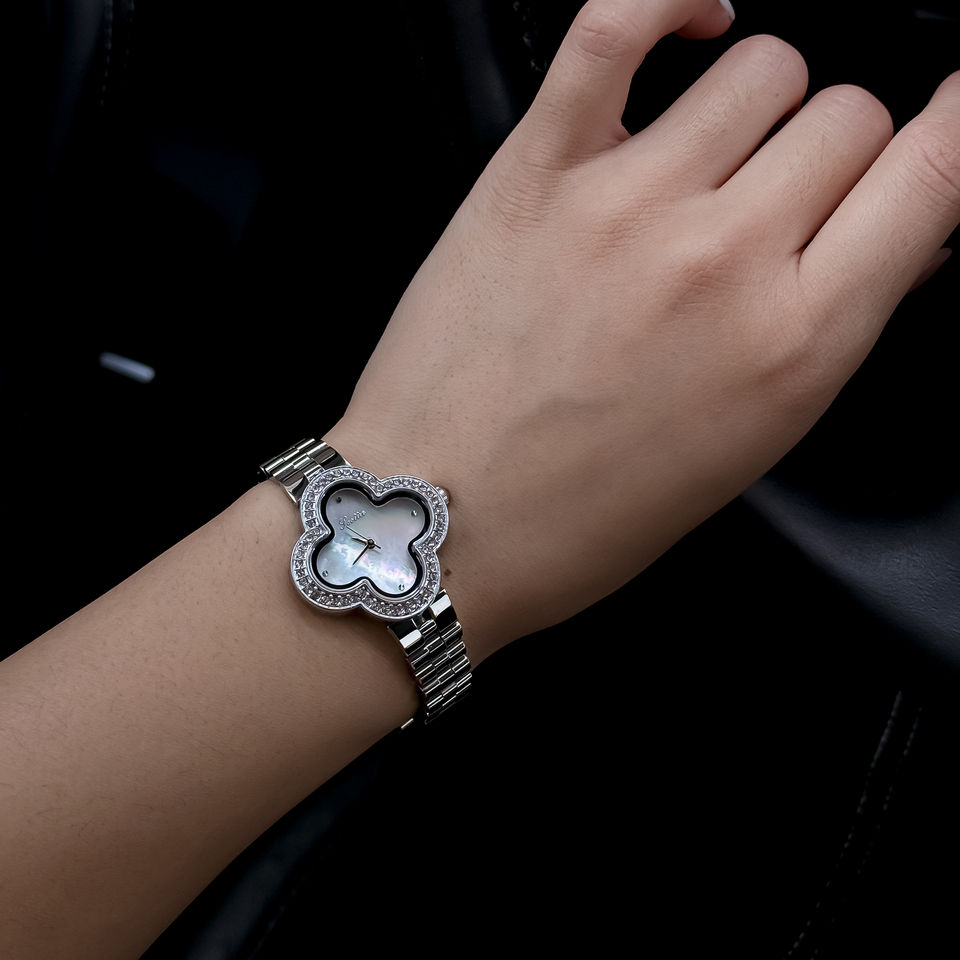 Scottie 9758 Latest Design Flower Shaped Dial Girl Quartz Watches ...