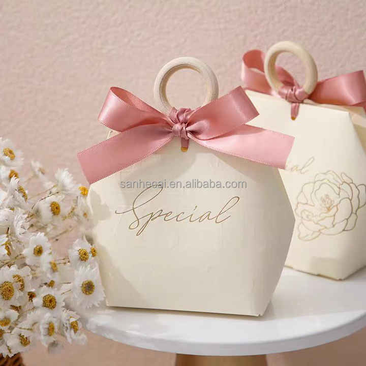 Foldable Kraft Paper Wedding Candy Box with Wooden Rings and Ribbons ...
