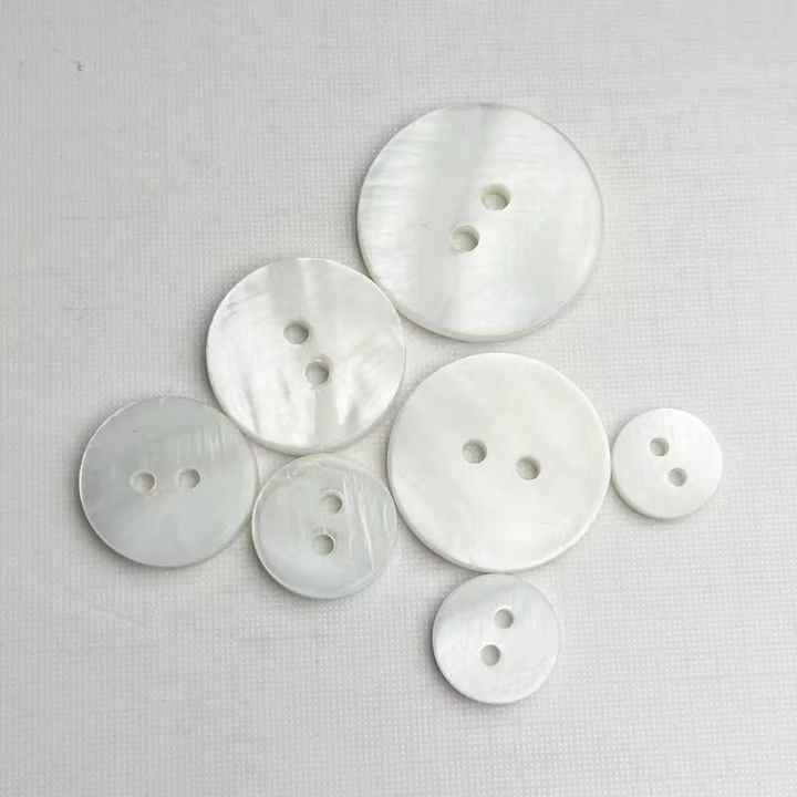 Custom White Shell Button 2 Holes Round Natural Pearl Shell Buttons up ...