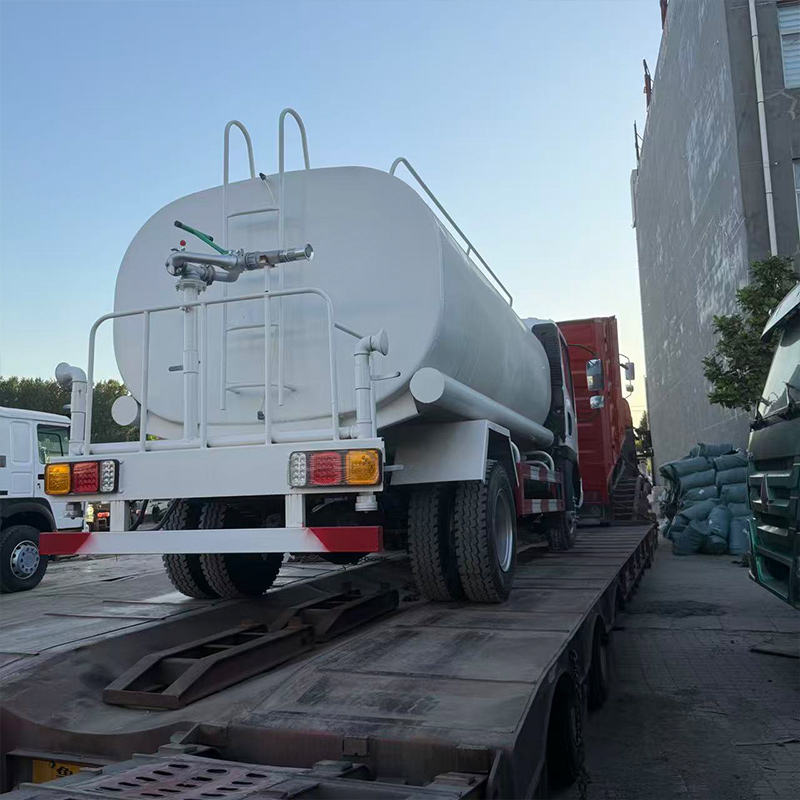 SINOTRUCK Used 42-Gallon Water Tank Truck Euro 2 Emission Manual ...