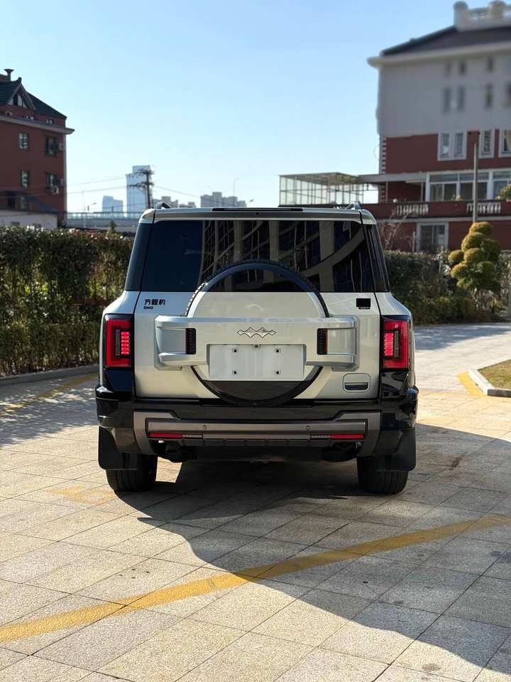 2025 BYD Leopard 8 Fangchengbao Hybrid SUV Luxury Electric Vehicle ...