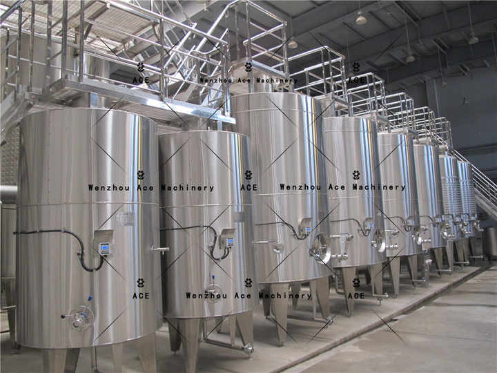 2000L 3000L SS304 316L Square Forkable and Stackable Food Grade Wine ...