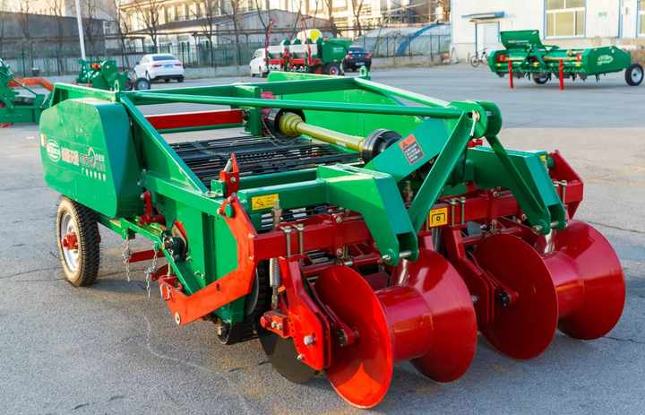 2 Row Motorized Mini Tractor Potato Harvester Digger Combine Machine ...