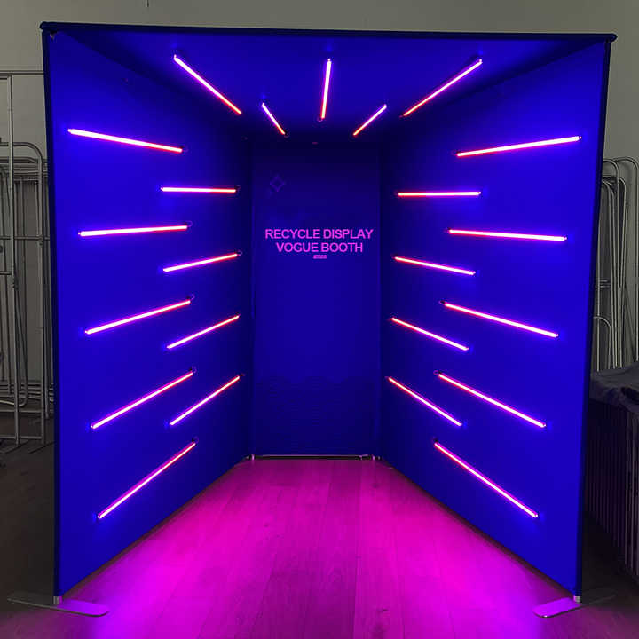 Photobooth Backdrop - the Vogue Booth for Events & Weddings