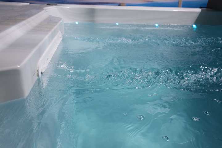 Degaulle Swimming Pool Wave Generator - Counter Current Swim Jet System