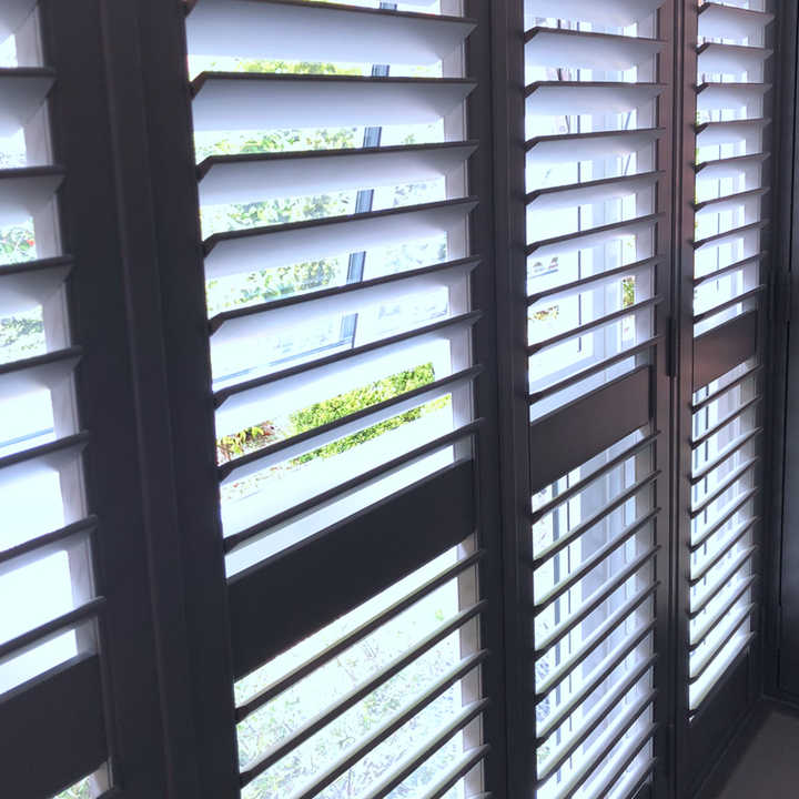 Custom Interior Wooden Plantation Shutters for Windows - ODM