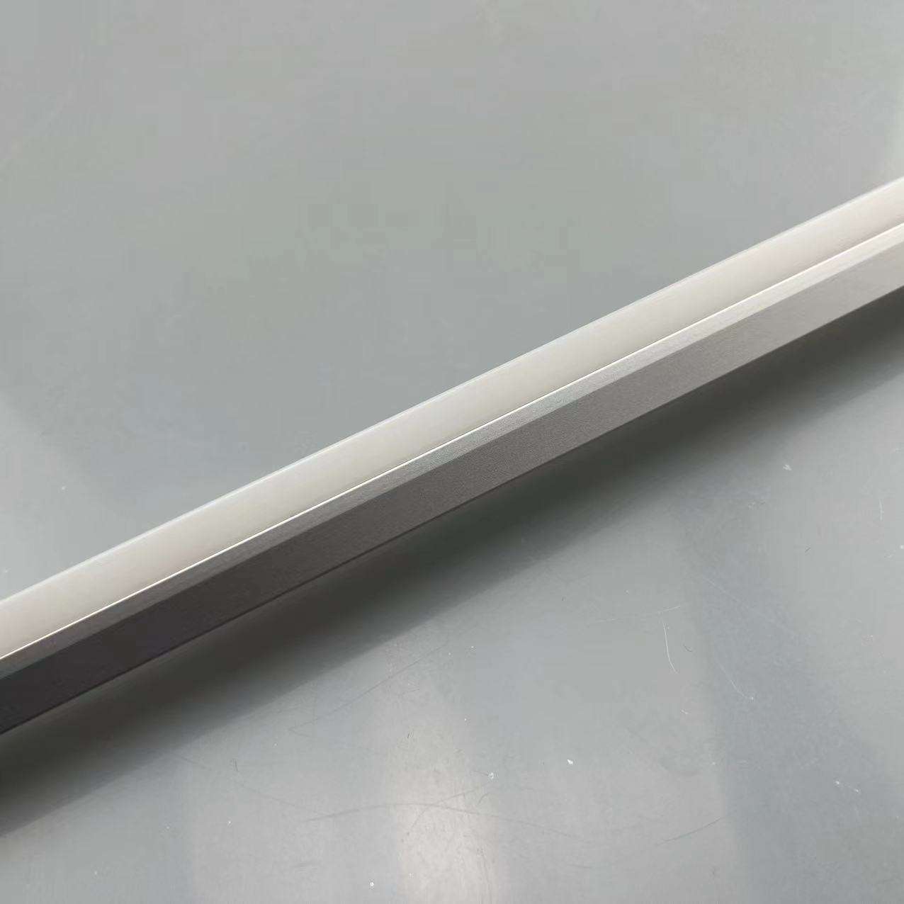 How to Choose the Best Shelves Light for Your Space