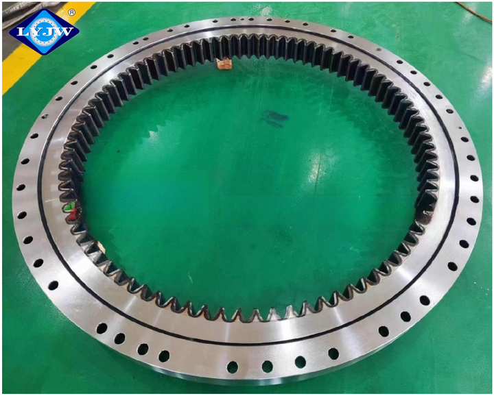 Luoyang JW Excavator Swing Gear PC2000 21T-25-00111 Swing Circle for ...