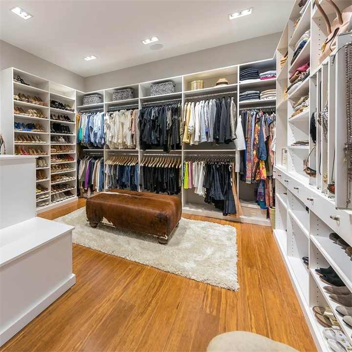 White Walk-In Closet with Island High End Modular Sectional Wardrobe ...