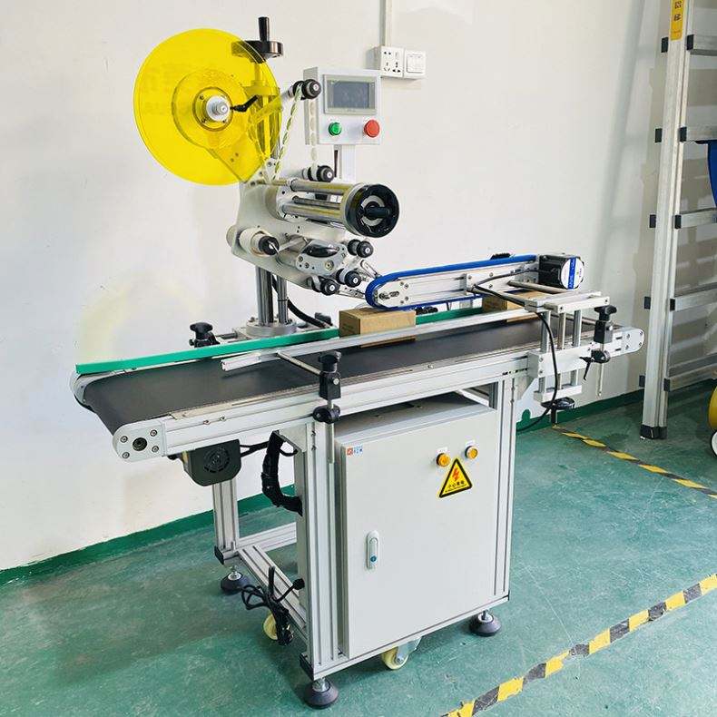 Automatic Paper Card Plane Labeling Machine Box Labeling Machine ...