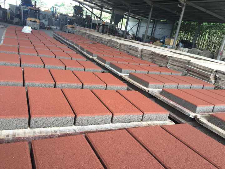 Water Permeable Bricks - Durable, Non-Slip Paving Solutions