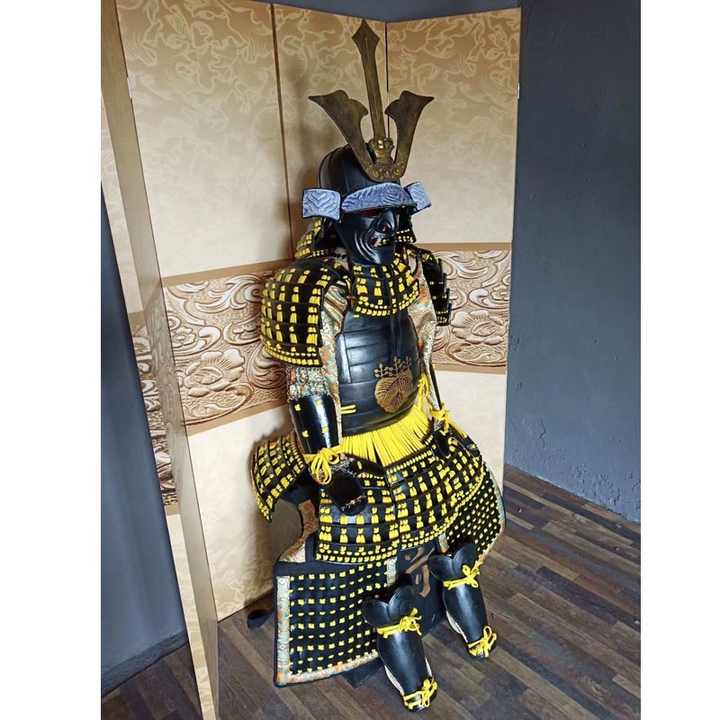 Japanese Samurai Armor Wearable Costume - Traditional Cosplay for Men ...