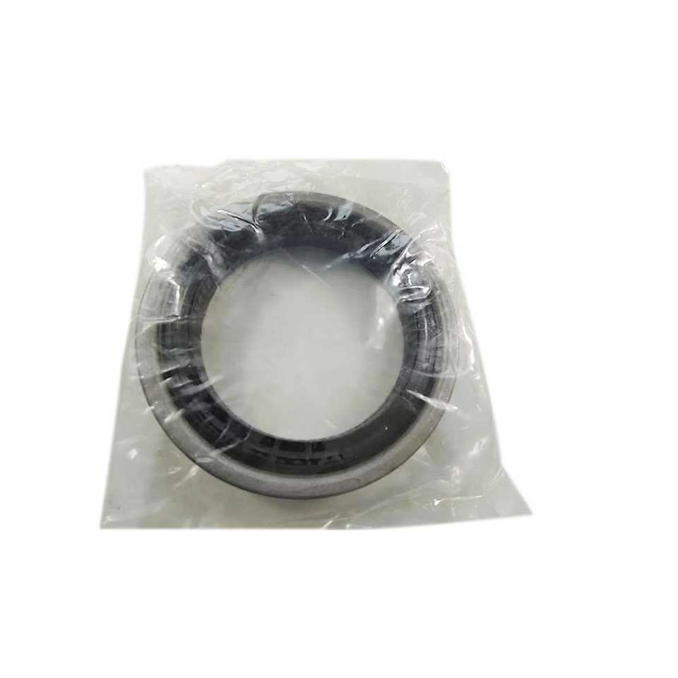 Truck Engine Parts Oil Seal TDA A1205R2592 for Freight-liner 100494 ...