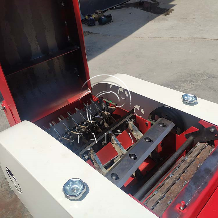 Efficient Grass Crushing Machines for Animal Feed