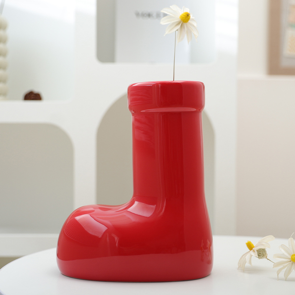 How to Choose the Best Boots Vase for Your Needs: A Complete Buying Guide