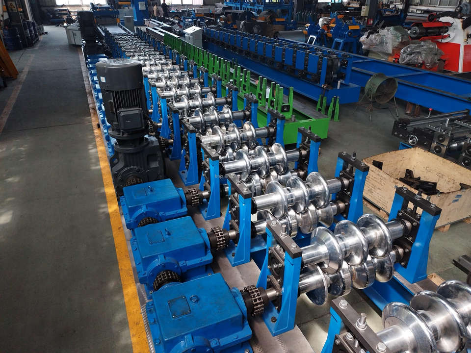 BN Factory W Beam Fully Automatic Forming Steel Highway Guardrail Roll ...