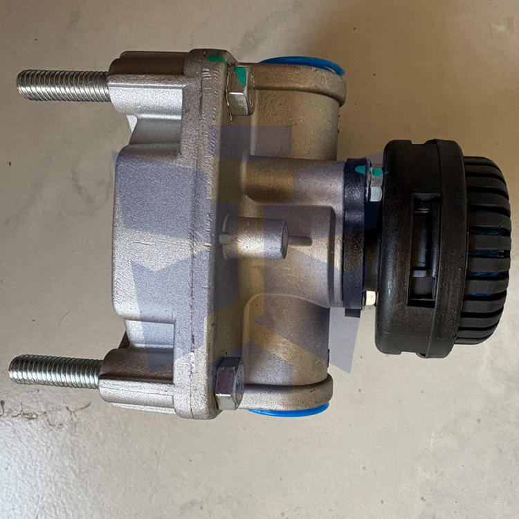 Truck Spare Parts Relay Valve for MB DF VOL SCA MN 1305026 81521166074 ...