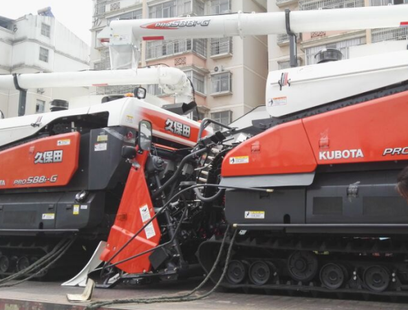 Kubota PRO588i-G Half-Feeding Combine Harvester for Efficient Grain ...