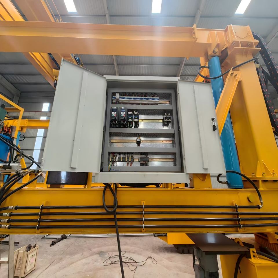 Electric Container Lifting Rubber Tyre Gantry Crane Trackless Mobile ...