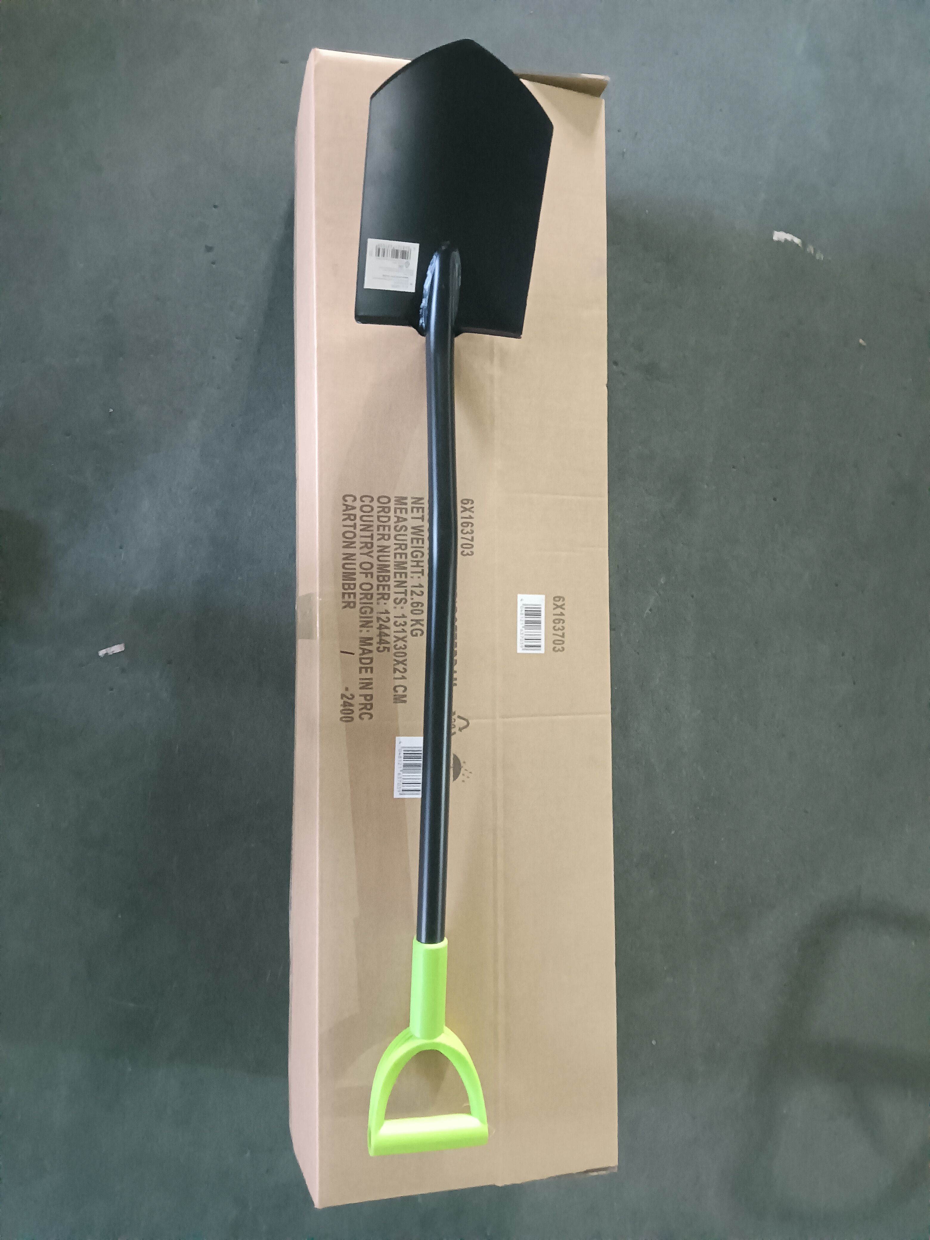 Ergonomic Garden Spade with Metal Handle - D-Grip Design