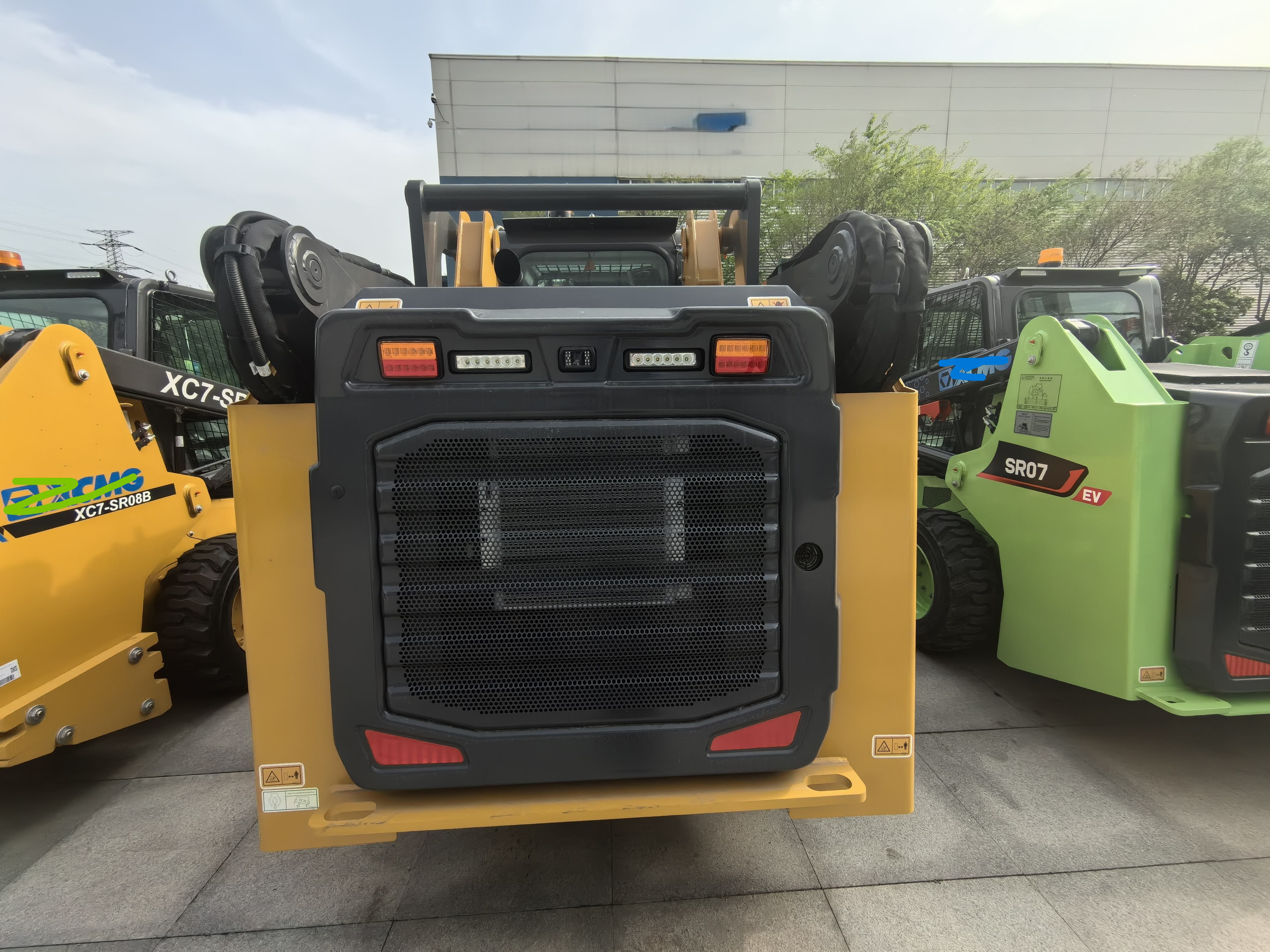 How to Choose the Best Compact Track Loader for Your Needs