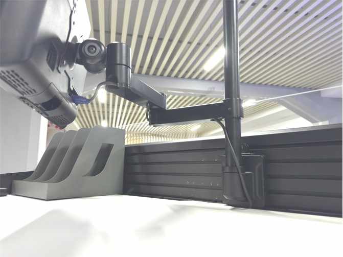 Ergonomic Control Room Console for 911 Dispatcher - Wubang