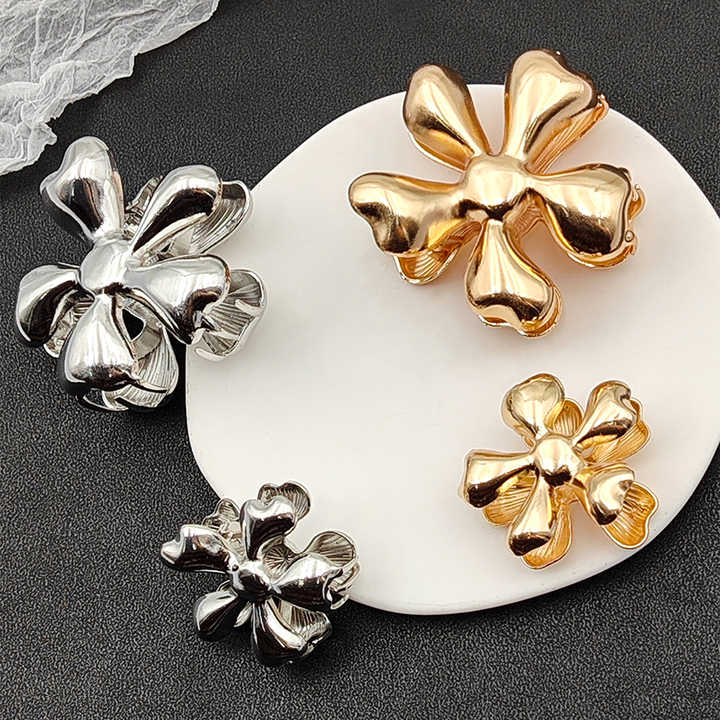 Elegant Metal Flower Hair Clips - Perfect for Any Occasion