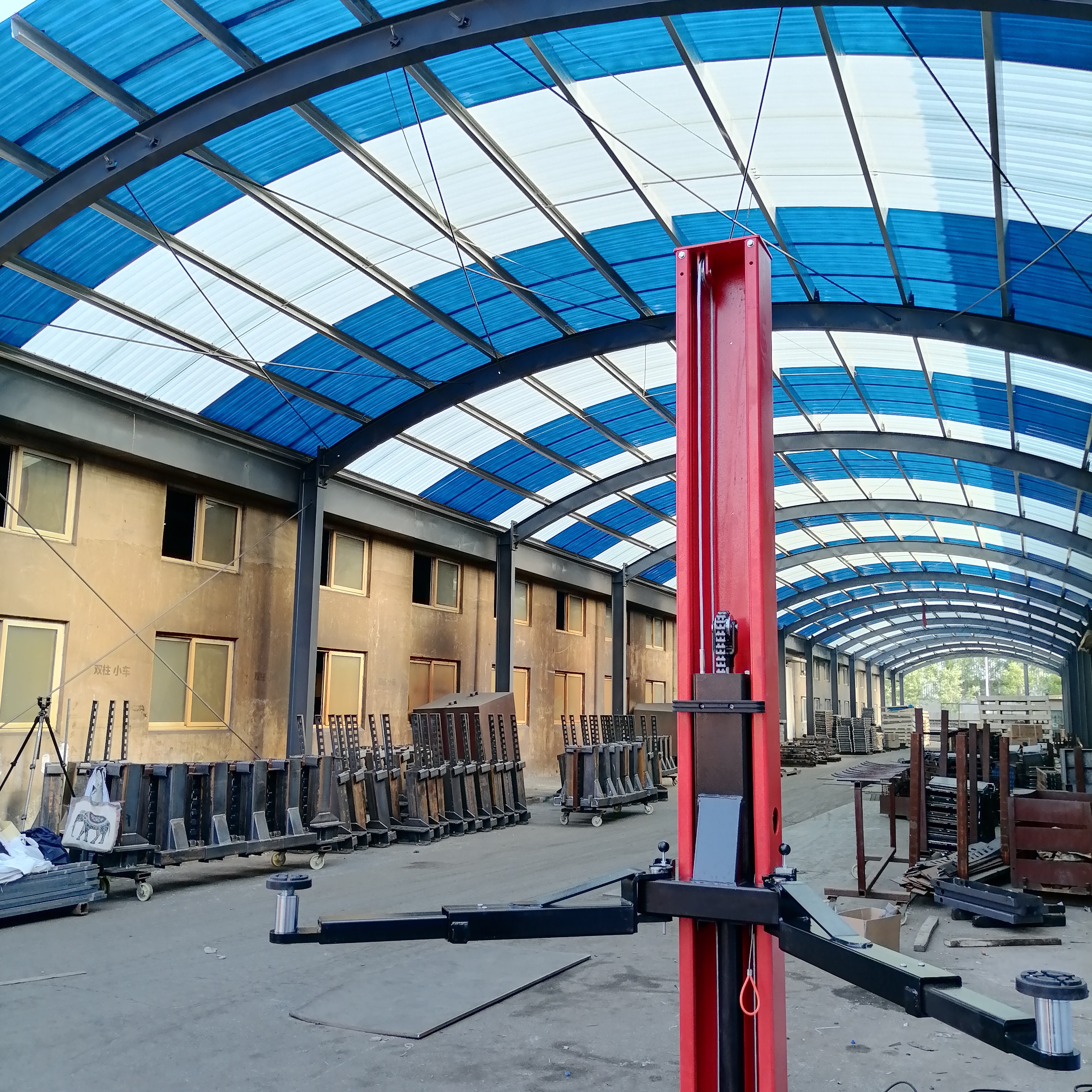 Efficient Solutions for Your Garage: Durable sdj 4000 car lift Options