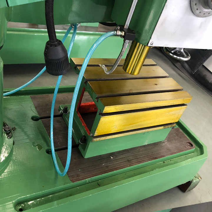 Z3032 Radial Arm Drilling Machine - Precision & Power