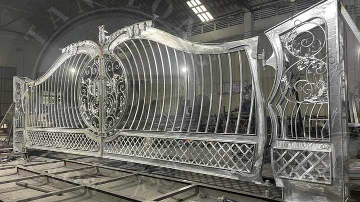 Luxury Wrought Iron Gates - Custom Designs & Durability