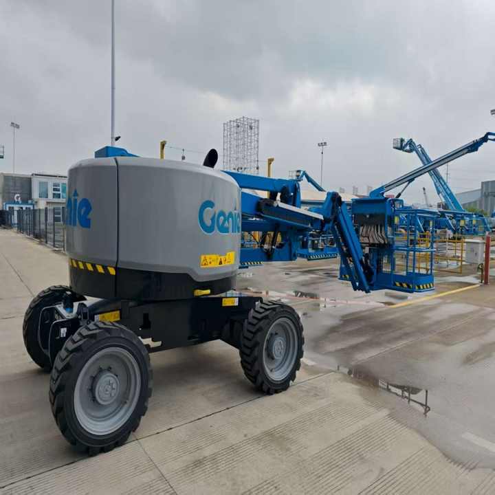GENIE New Diesel Engine Hydraulic Articulated Boom Lift Aerial Work ...