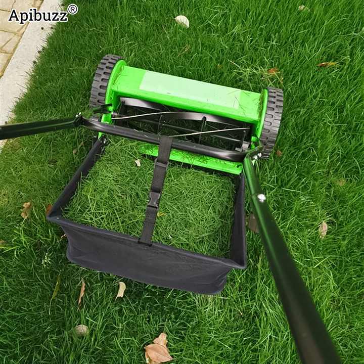 Hand Push Propelled Reel Lawn Mower - Perfect for Small Gardens