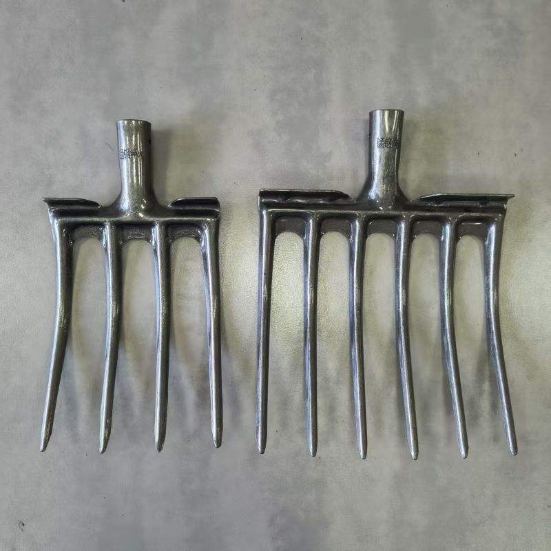 Selected Four-Tooth and Six-Tooth Manual Agricultural Tools Handheld ...