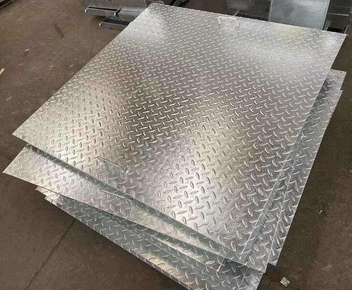 Chequered Plate Trench Covers - Durable & Versatile Solutions