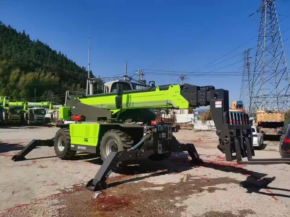 4.5 Ton Lift Weight and 25m Work Height Telehandlers ZTH4525R with Good ...