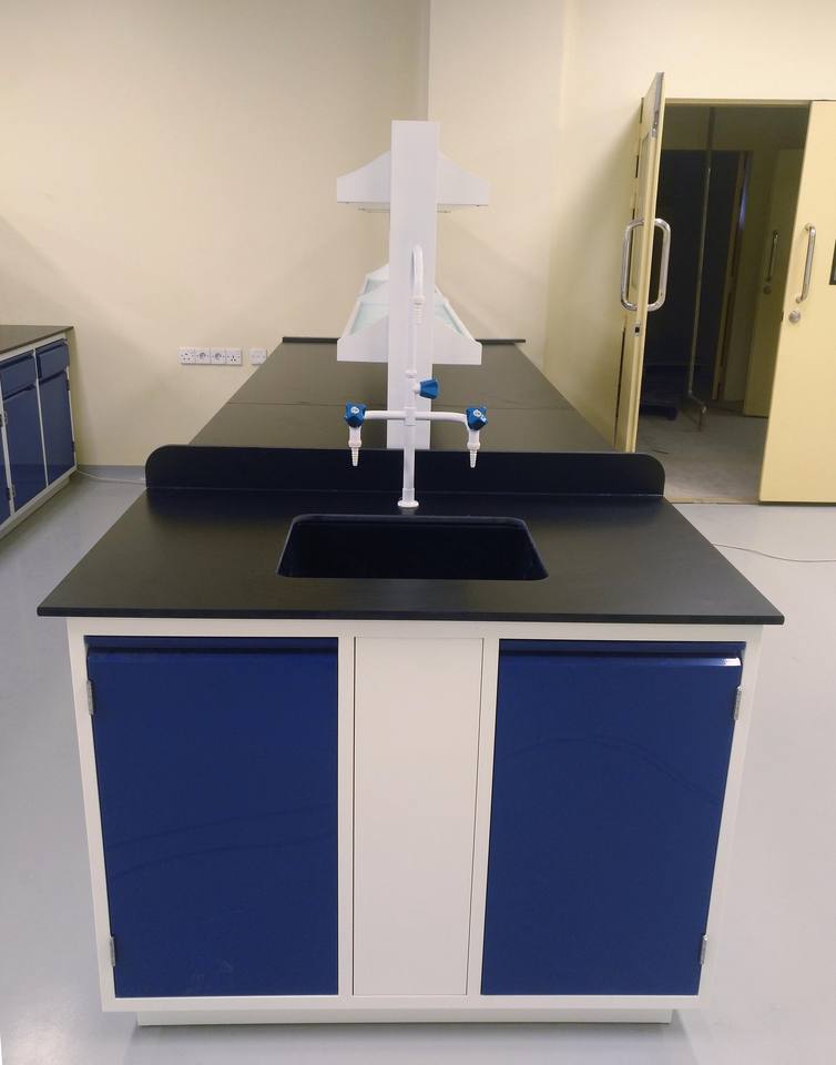 Laboratory Furniture - Durable Epoxy Resin Lab Tables