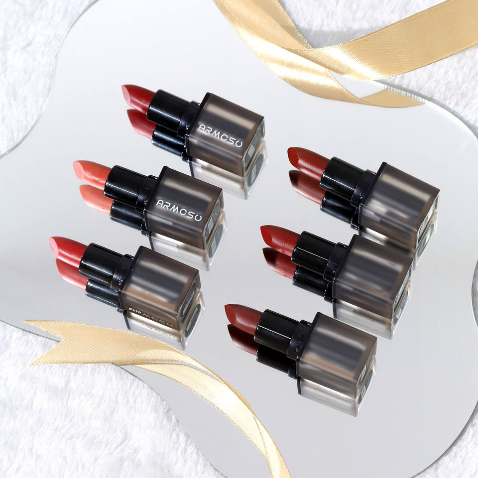 China Factory OEM Service up to 8 Hours Cream Lipstick - Smudge ...